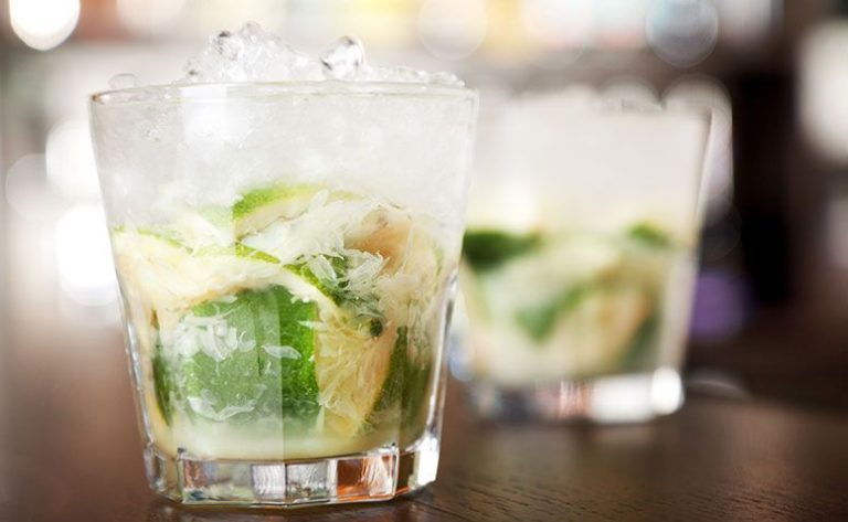 15 drinks com vodka para fazer e apreciar com os amigos