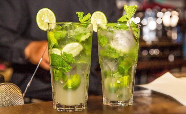 15 drinks com vodka para fazer e apreciar com os amigos
