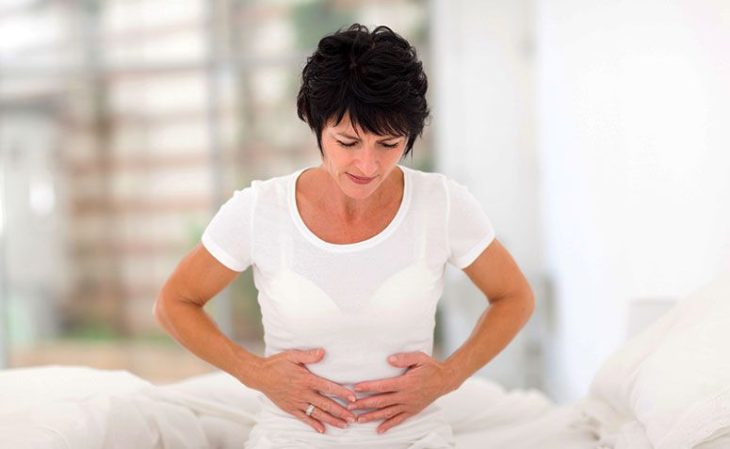 Estômago alto: saiba como aliviar e prevenir este problema