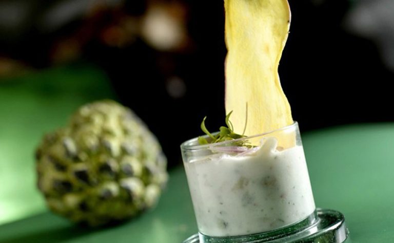 Pinha: tipos, benefícios, e receitas incríveis com a fruta