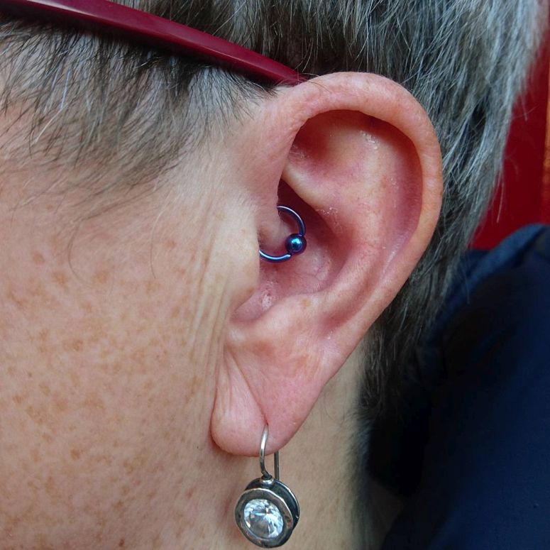 20 Ideias De Piercing Bridge Para Mulheres Cheias De Atitude Dicas De