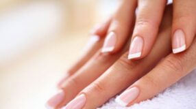 Unhas descamando dão importantes sinais sobre sua saúde