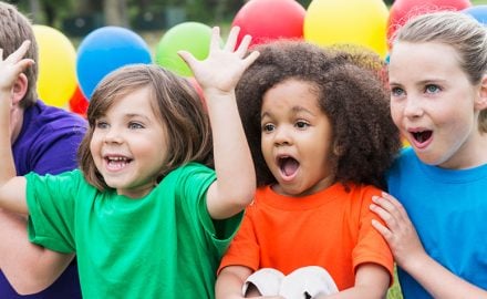 Gincana: ideias para divertir adultos e crianças