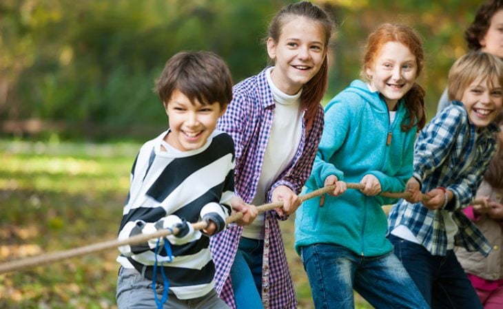 Gincana: ideias para divertir adultos e crianças