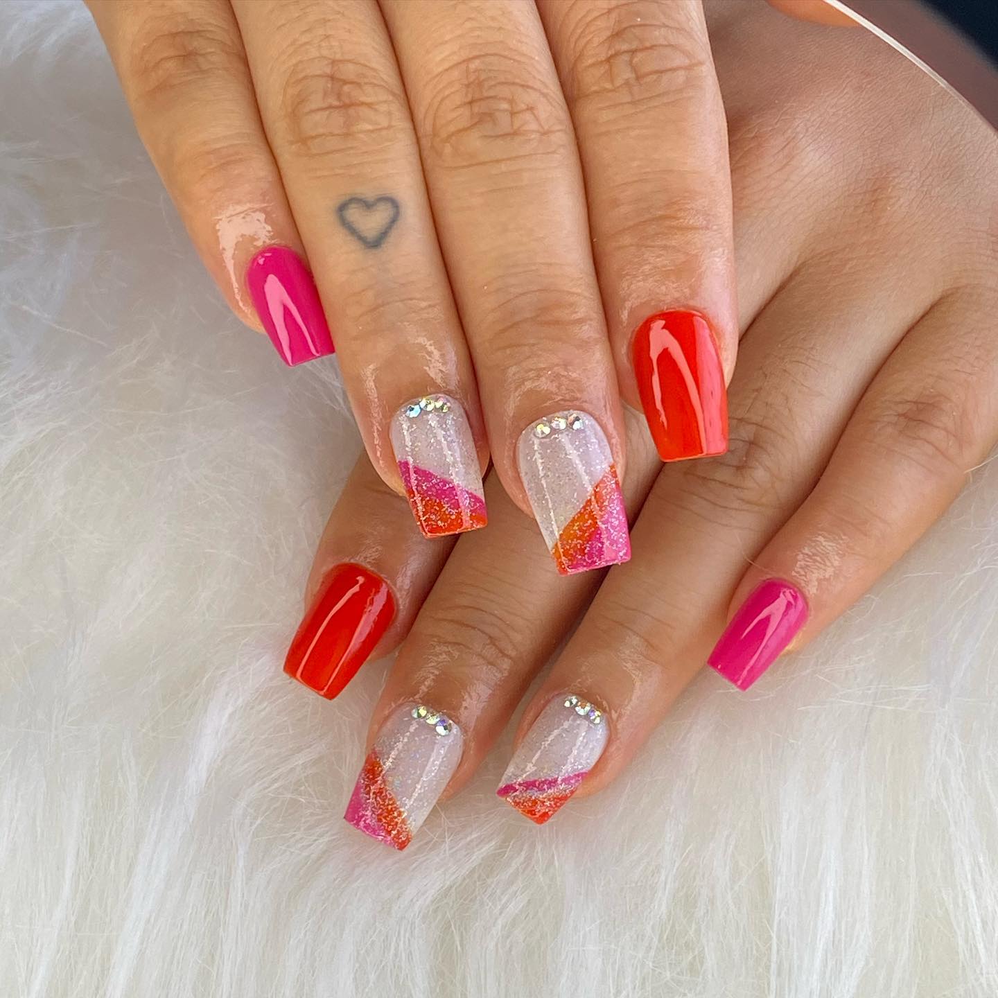 Unhas para o Carnaval: 40 ideias e tutoriais para a folia