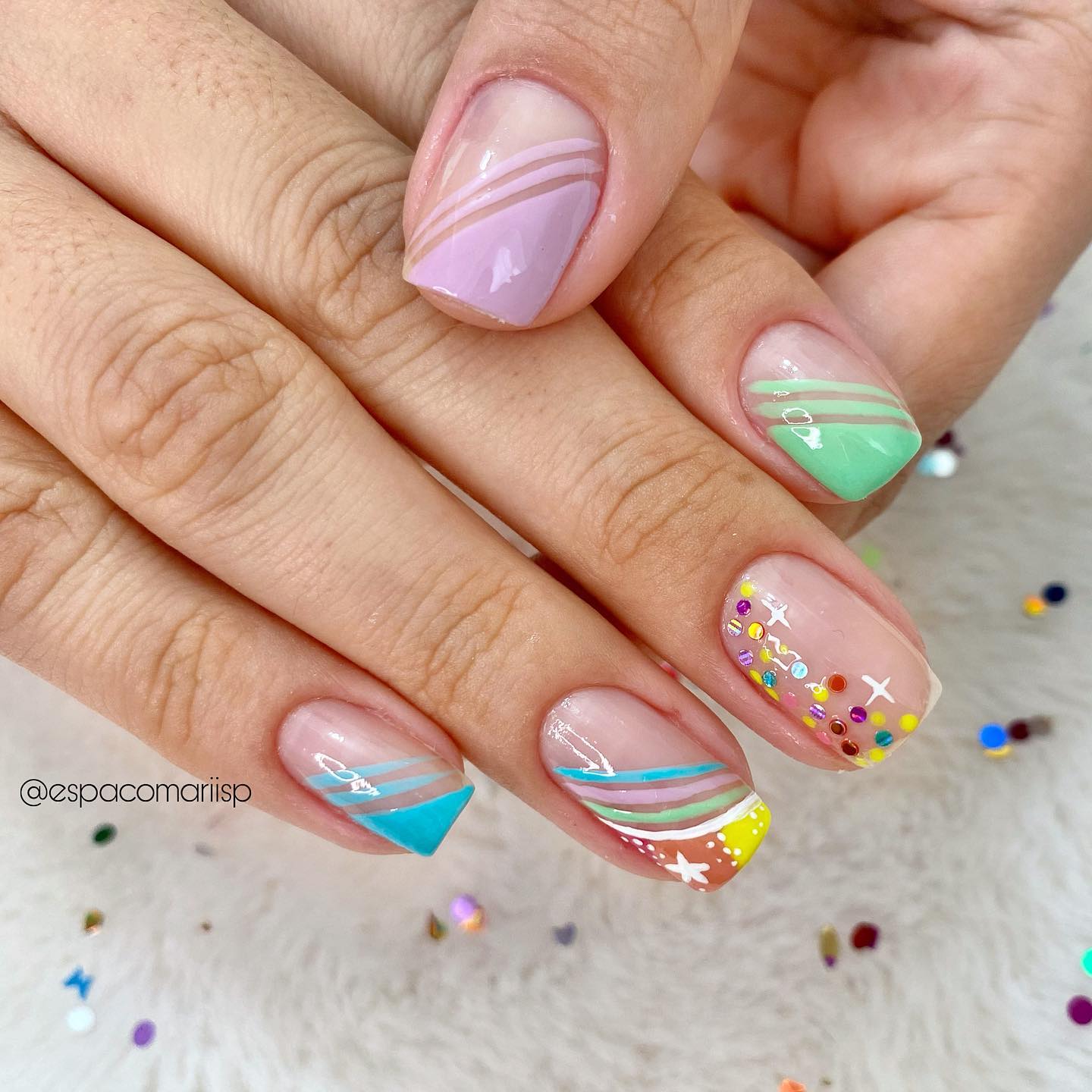 Unhas para o Carnaval: 40 ideias e tutoriais para a folia