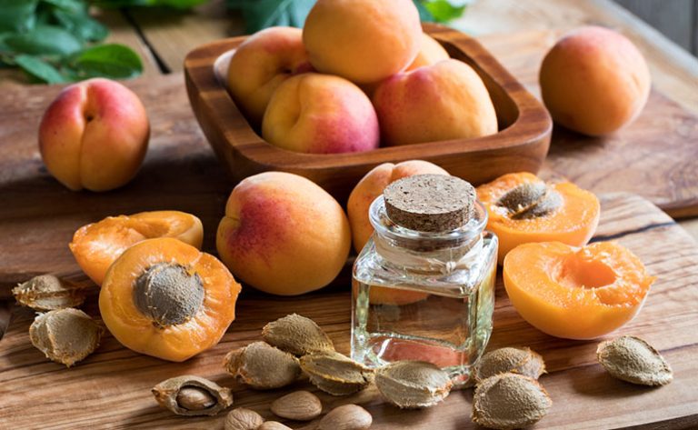 8 benefícios impressionantes do damasco e receitas deliciosas