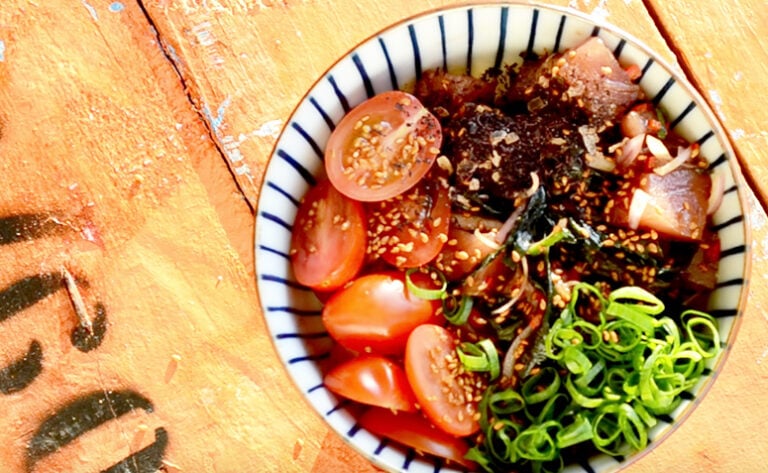 11 receitas de poke: o prato havaiano que conquistou o mundo