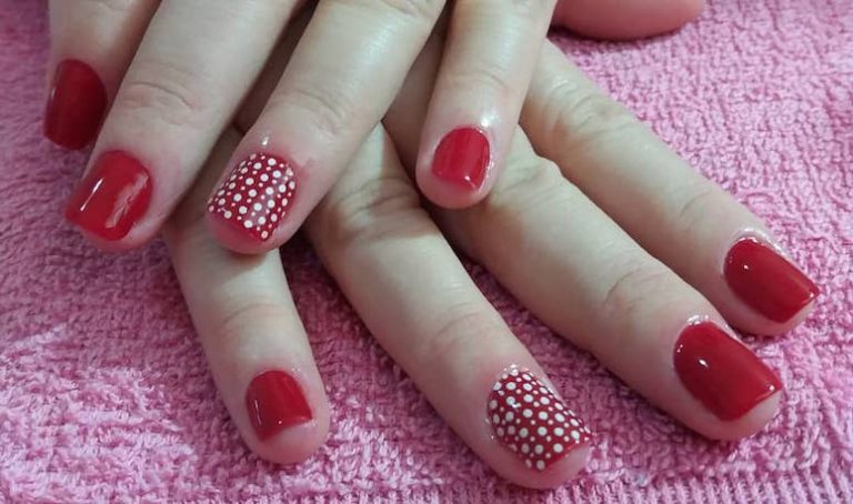 40 unhas decoradas vermelhas que são sexy e elegantes