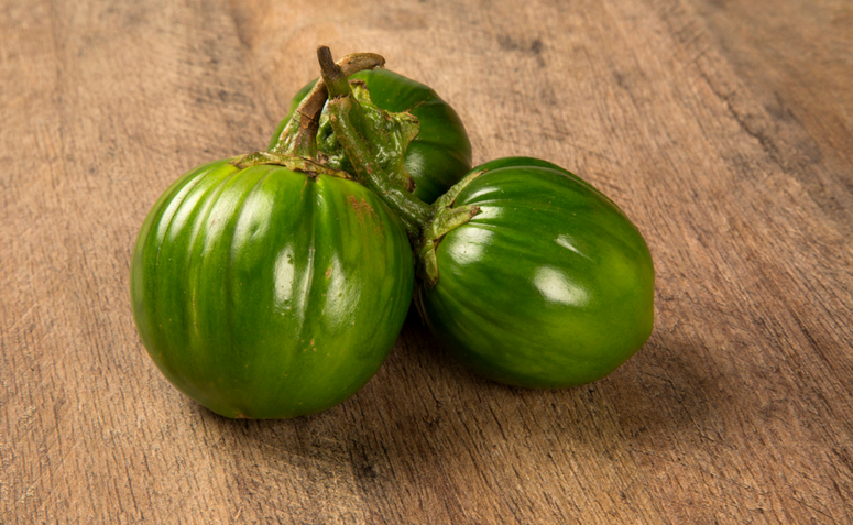 Jiló: 8 benefícios que vão te fazer dar uma chance a este fruto