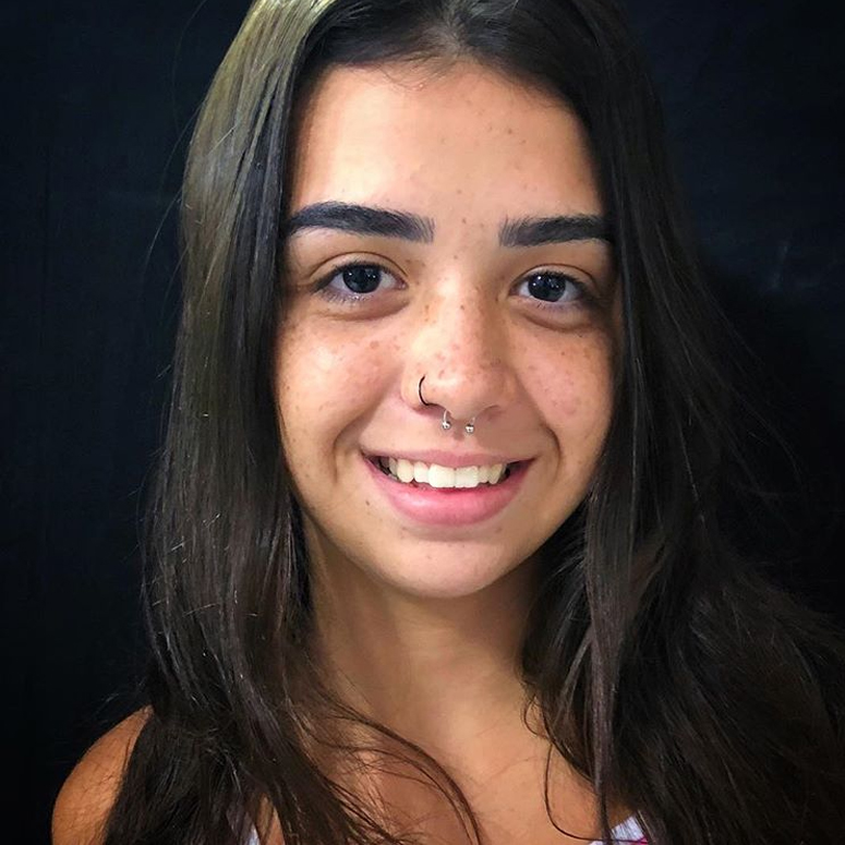 Piercing no septo: fotos de inspiração e dicas sobre a perfuração