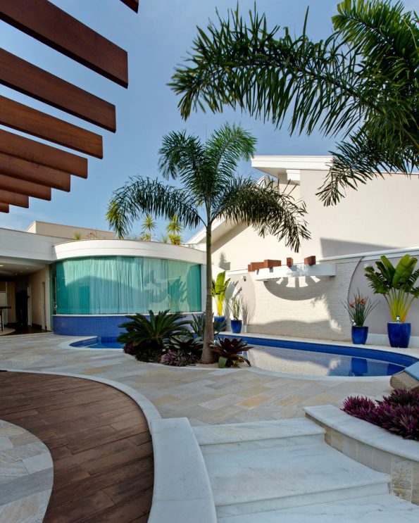 Área de lazer com piscina: 80 inspirações para encantar a todos
