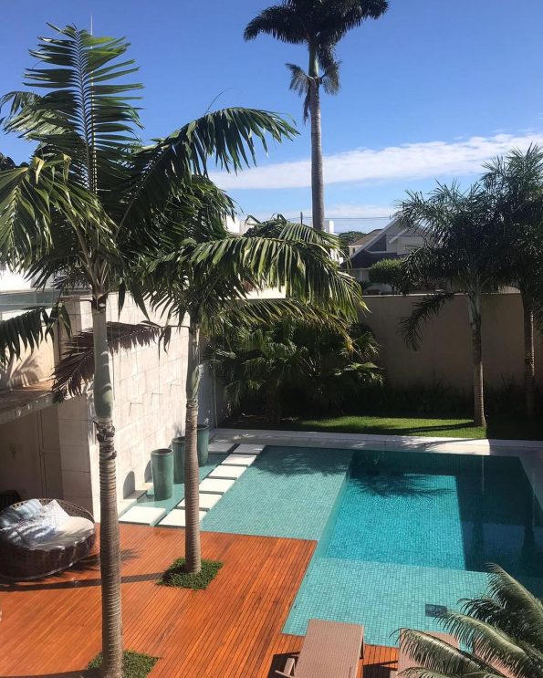 Área de lazer com piscina: 80 inspirações para encantar a todos