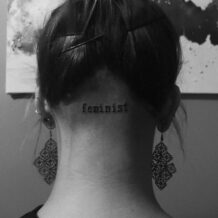 Tatuagem na nuca: 70 fotos INCRÍVEIS para você escolher a sua