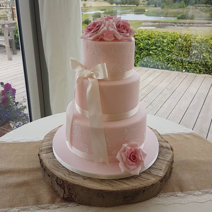 70 fotos de bolo de casamento simples que são pura doçura