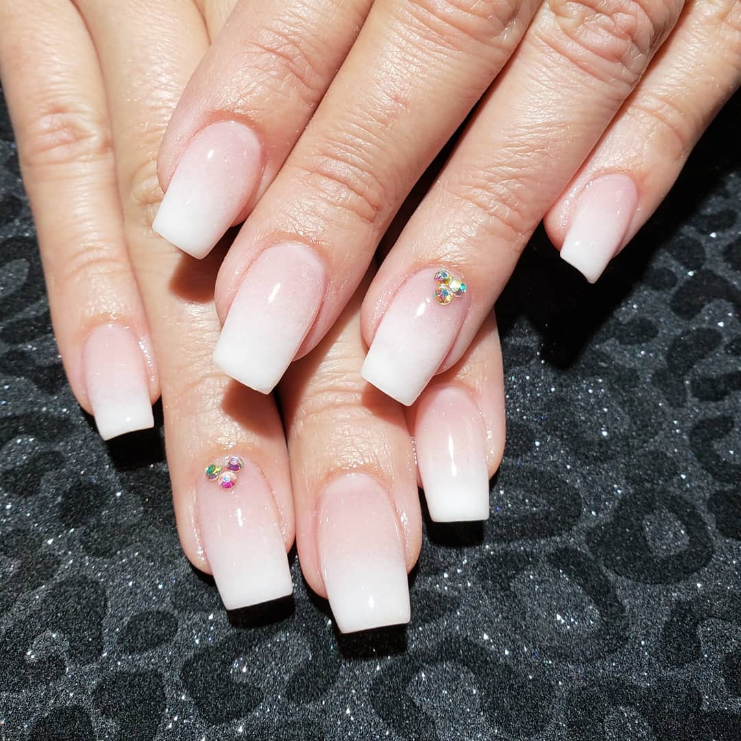 Unhas degradê: 60 ideias e tutoriais para caprichar na nail art
