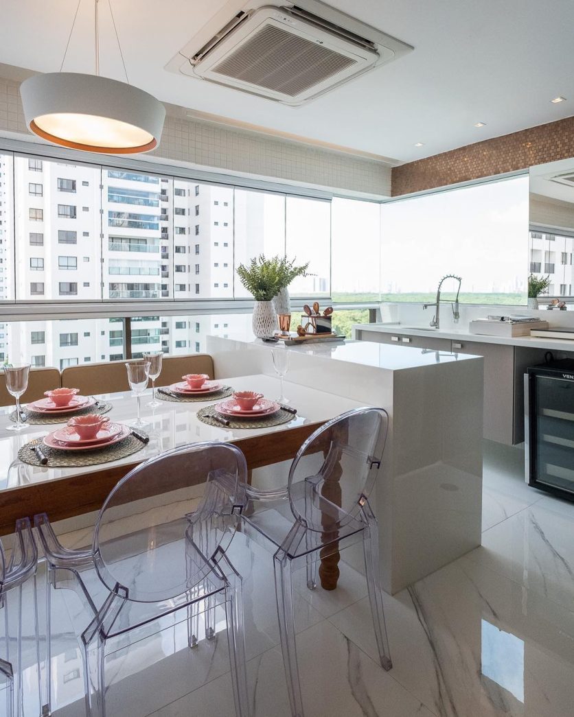 Varanda gourmet: 110 espaços diferentes para você se inspirar