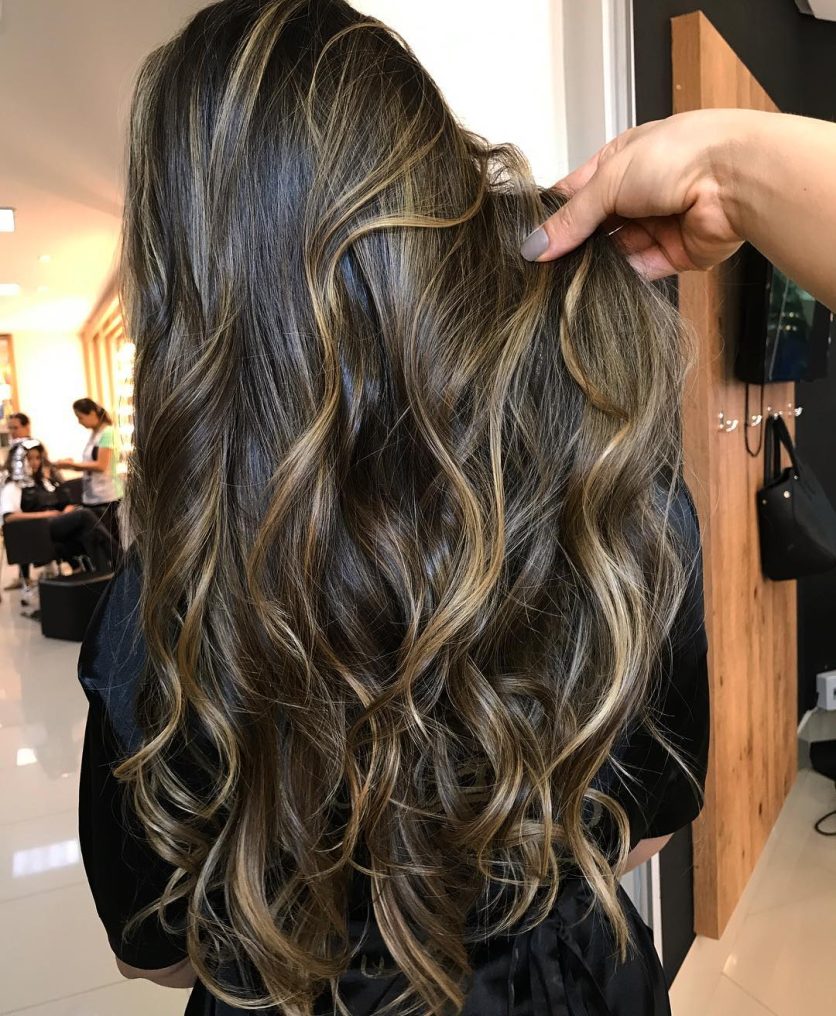 Cortes de cabelo longo: 80 ideias para atingir o longo perfeito