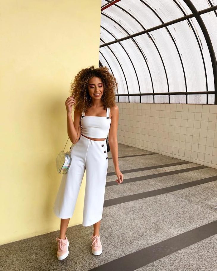 Quimica da Gabi: Cropped branco: como combinar esta peça-chave ao seu look