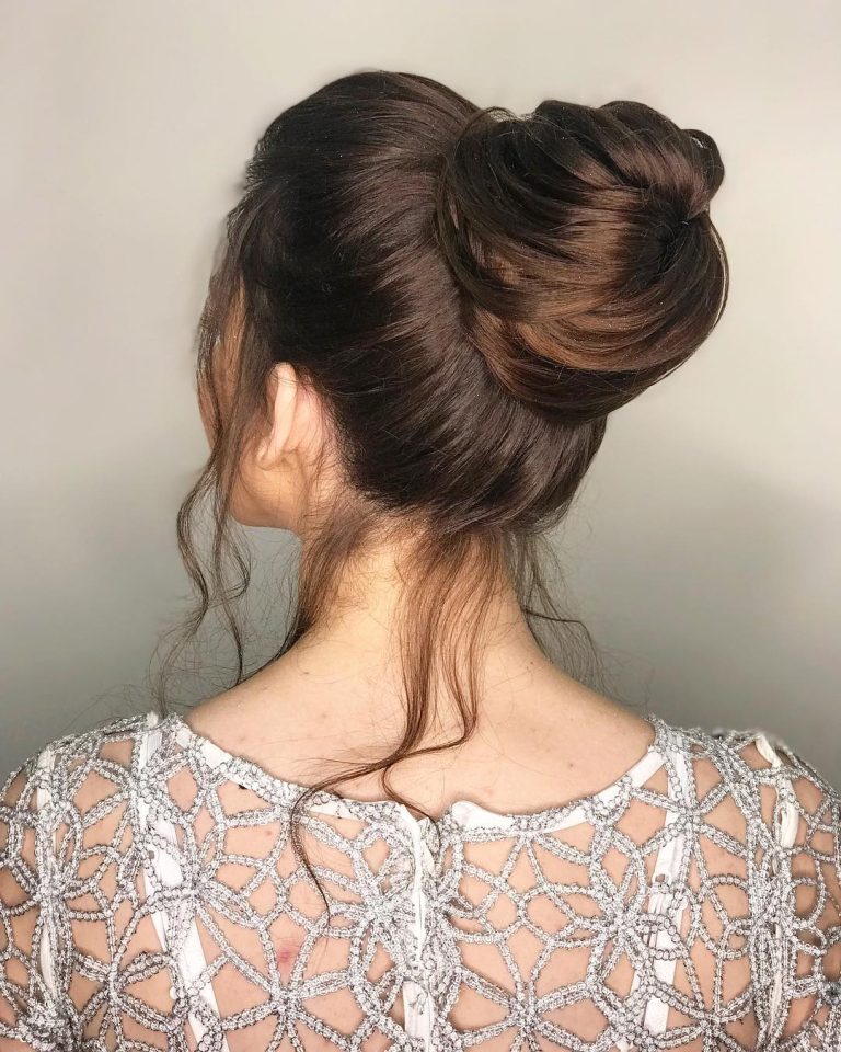 Penteados com coque: 55 ideias PERFEITAS para qualquer ocasião