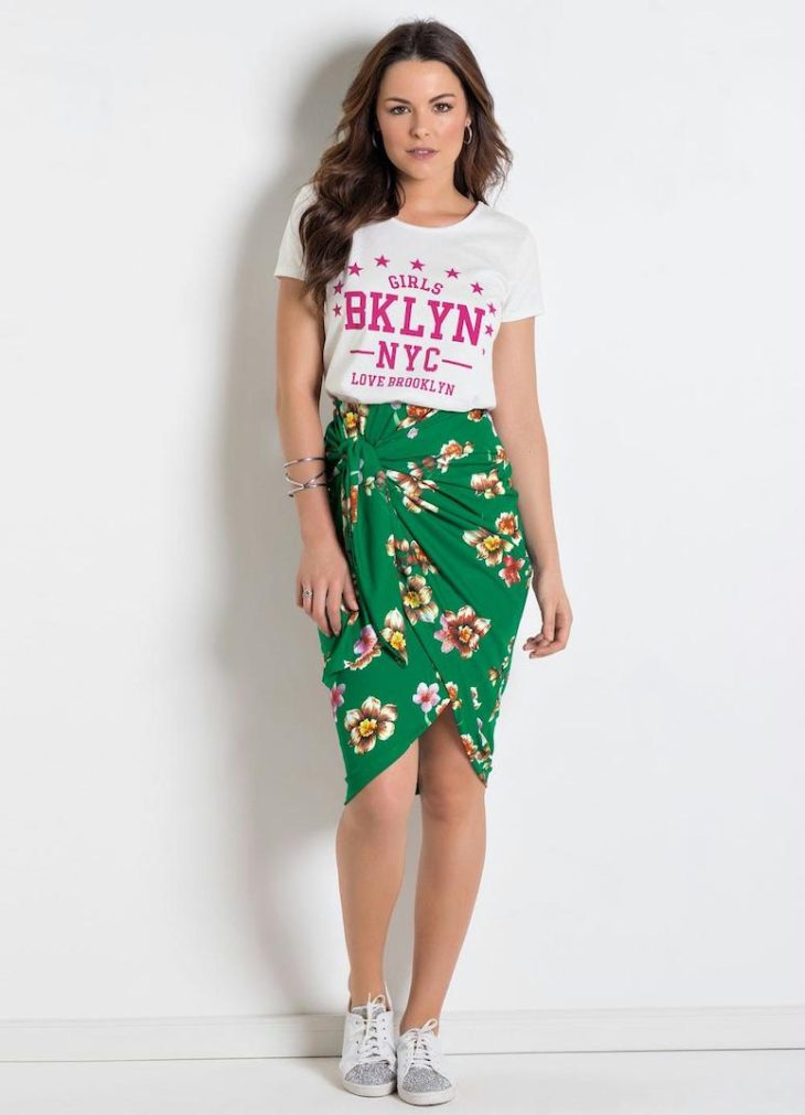 Saia envelope: inspire-se em 55 looks para incluir a peça em seu estilo