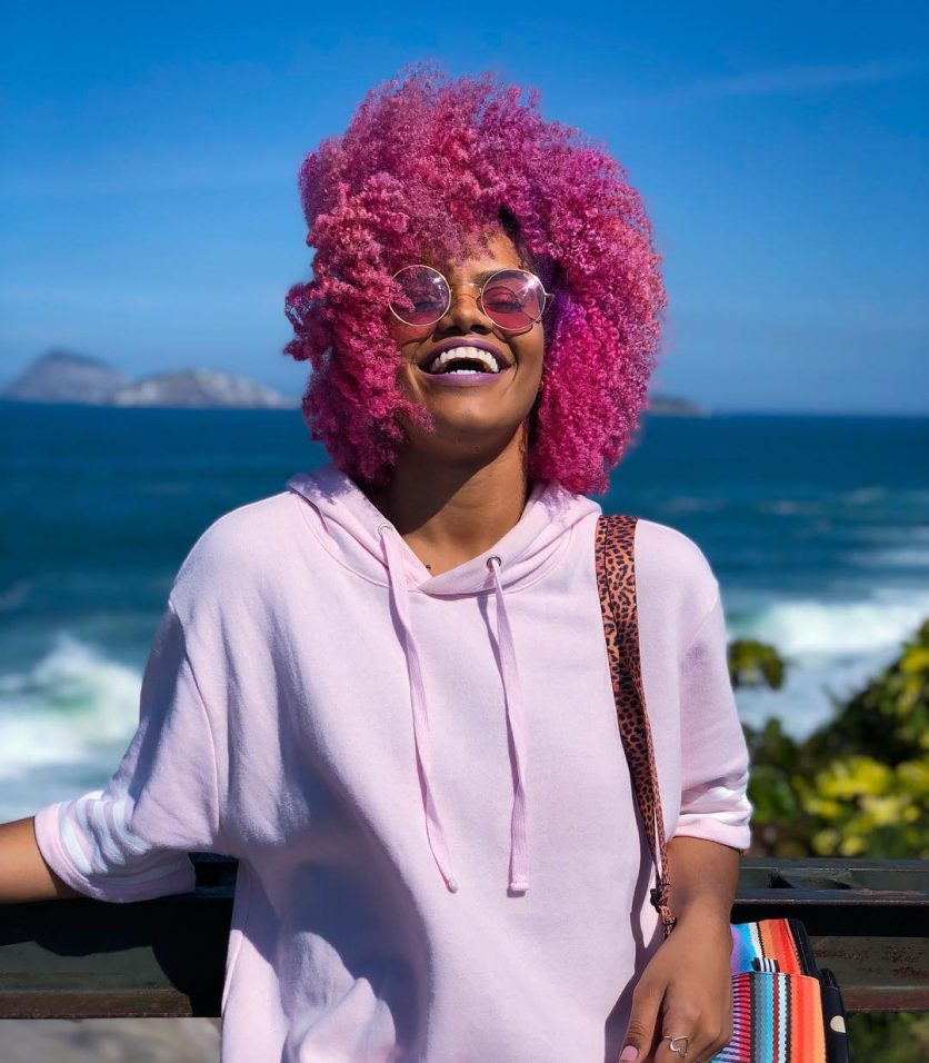 Cabelo crespo curto: 110 cortes incríveis e como cuidar dos fios