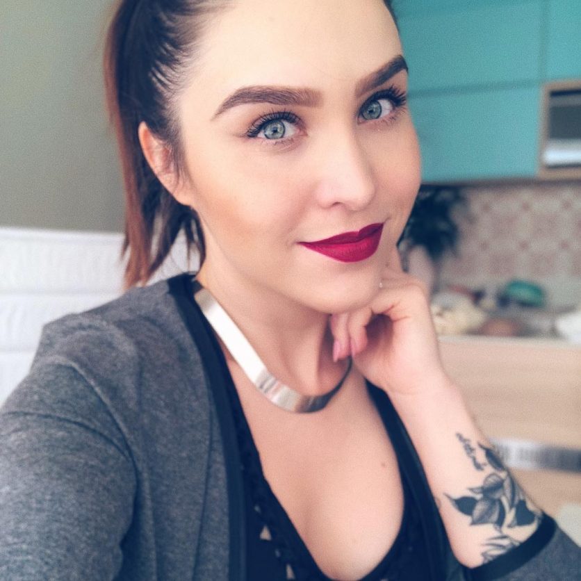 Poses Para Selfie 37 Ideias Para Arrasar Nos Cliques