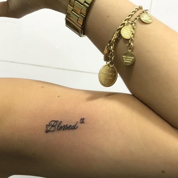 Tatuagem blessed: 50 inspirações para uma tattoo abençoada