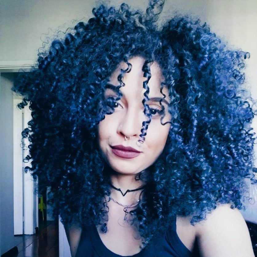 Cabelo azul: 40 inspirações e passo a passo para escolher o seu tom