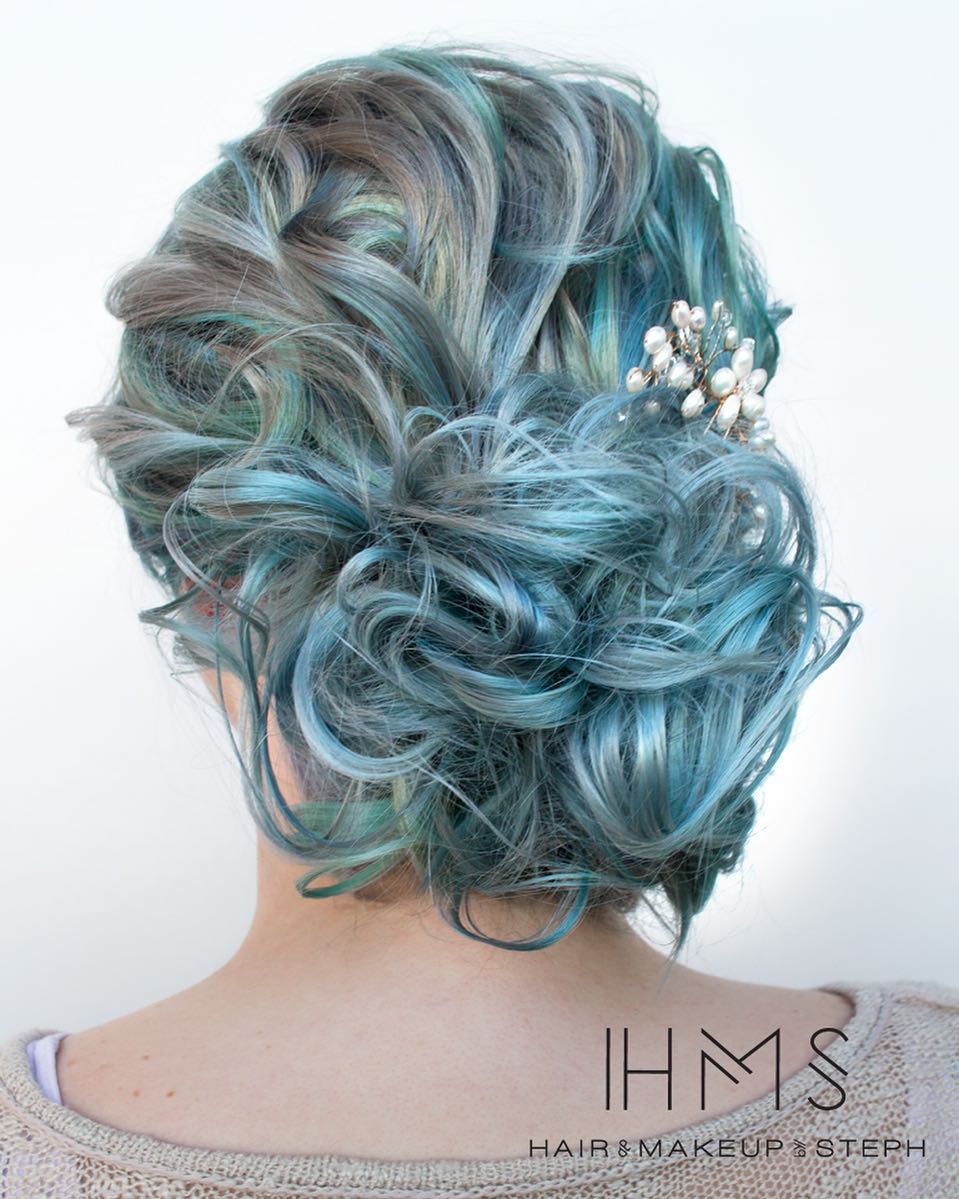 Cabelo azul: 40 inspirações e passo a passo para escolher o seu tom