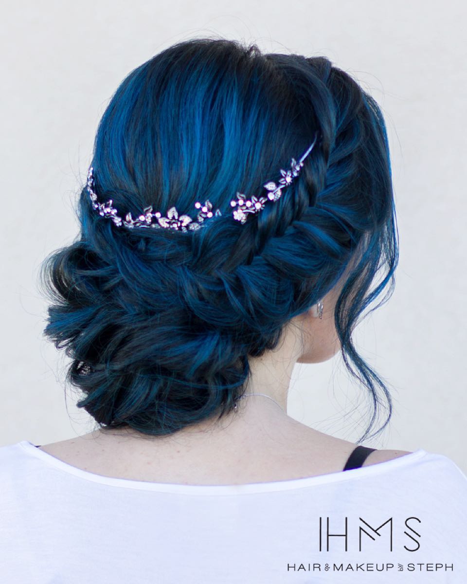 Cabelo azul: 40 inspirações e passo a passo para escolher o seu tom