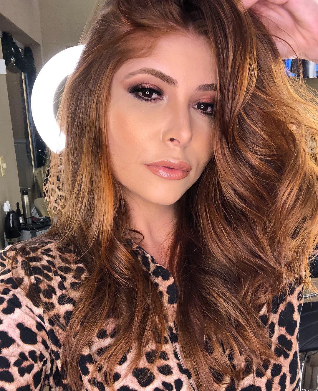 Castanho acobreado: 40 ideias e como alcançar esse tom elegante