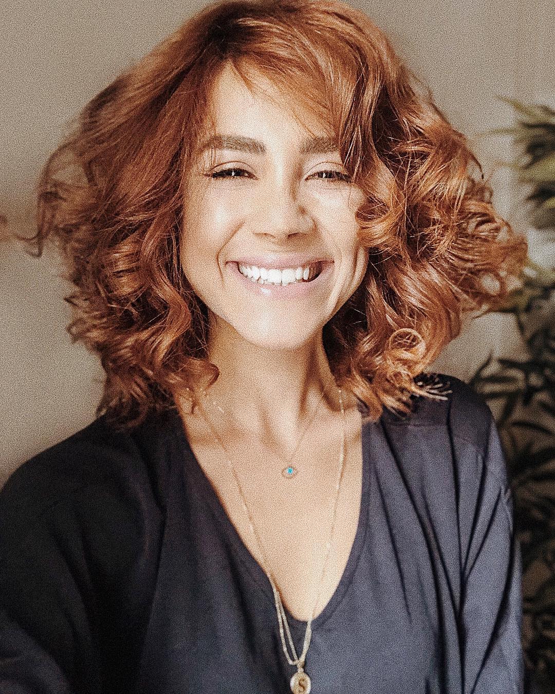 Castanho acobreado: 40 ideias e como alcançar esse tom elegante