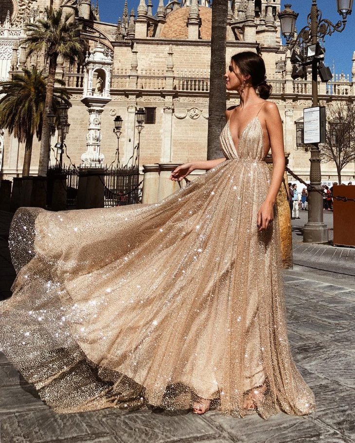 Blog da Sofia: Vestido dourado: 60 modelos para brilhar e arrasar em ...