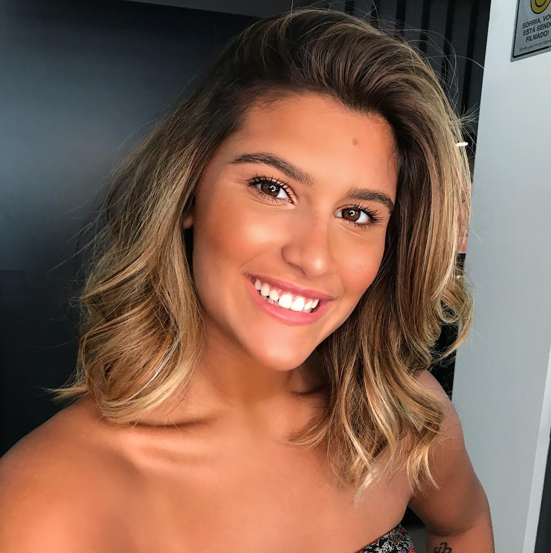 Cabelo curto loiro: 50 inspirações pra investir nessa combinação incrível