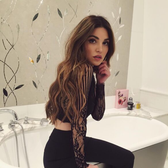 Cabelo marrom dourado: uma nuance que vai te conquistar