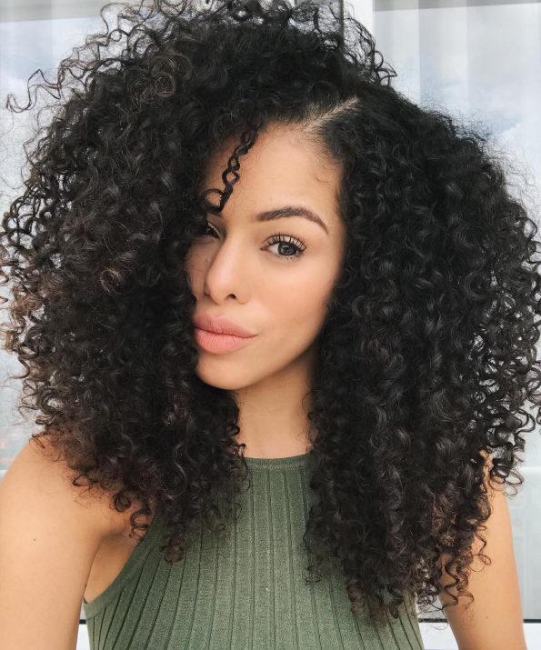 Long bob cacheado: 120 fotos para você apostar nessa tendência