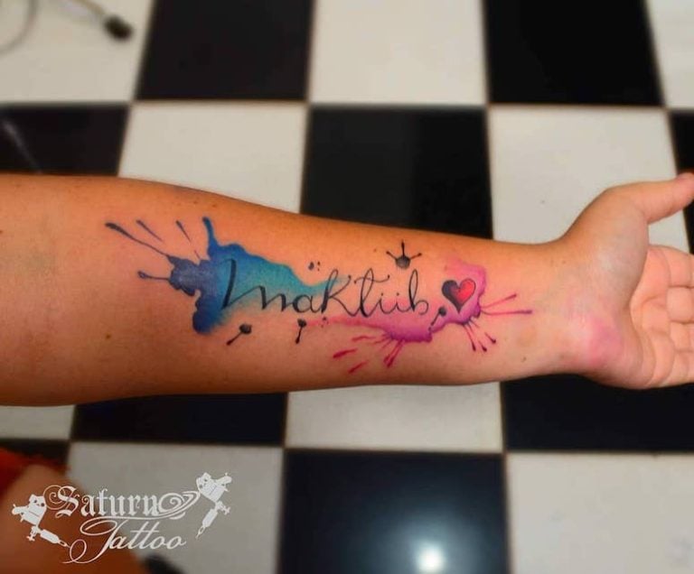 Tatuagem Maktub: 60 imagens inspiradoras e seu significado