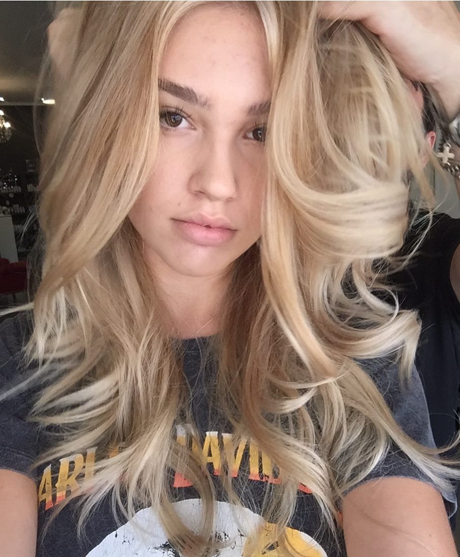 Loiro claro: 60 inspirações para aderir a esse tom encantador