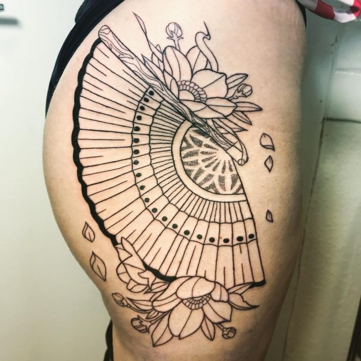 Tatuagem no bumbum: 85 ideias sensuais e originais Tatuagem no bumbum: 85 ideias sensuais e originais