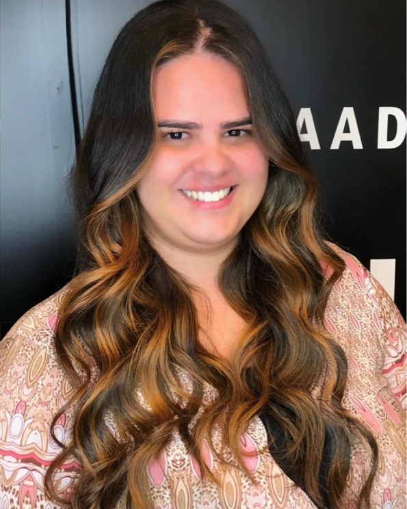 Mechas mel: 50 inspirações para iluminar os fios e inovar no visual