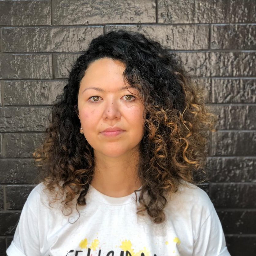 Mechas mel: 50 inspirações para iluminar os fios e inovar no visual