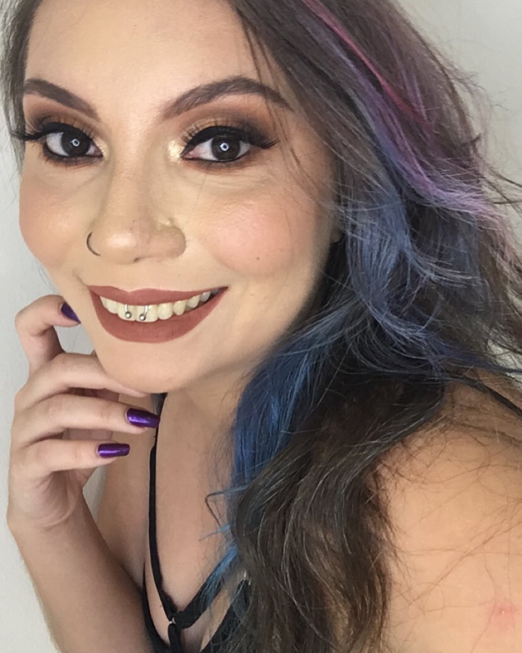 Piercing no smile: 40 inspirações e dicas para valorizar o seu sorriso