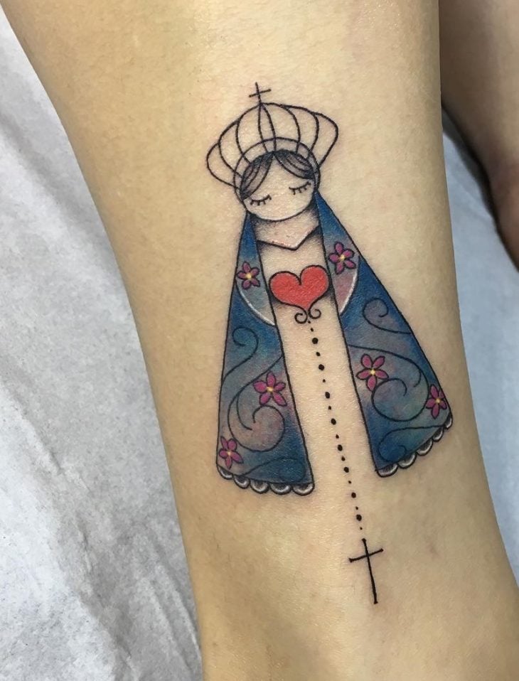 Tatuagem de santa: 90 ideias para eternizar e exaltar sua fé