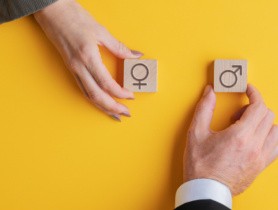 Gênero-fluido: entenda a identidade de gênero, suas bandeiras e mais!