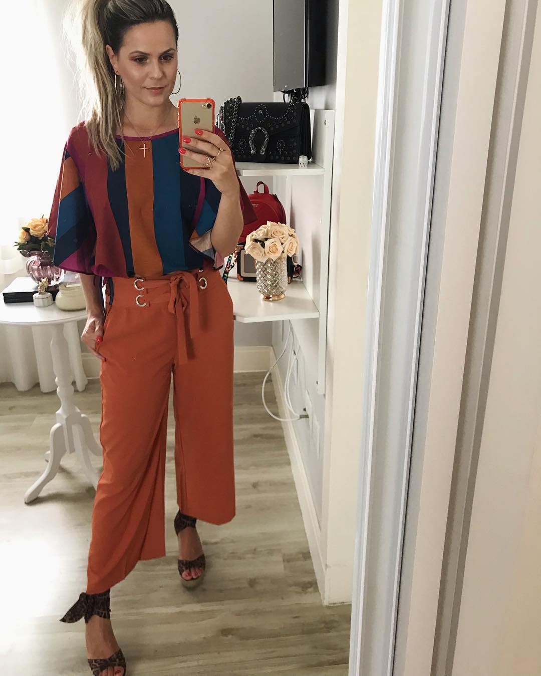 Blog da Sofia: Cor terracota: 30 inspirações de roupas na cor do momento