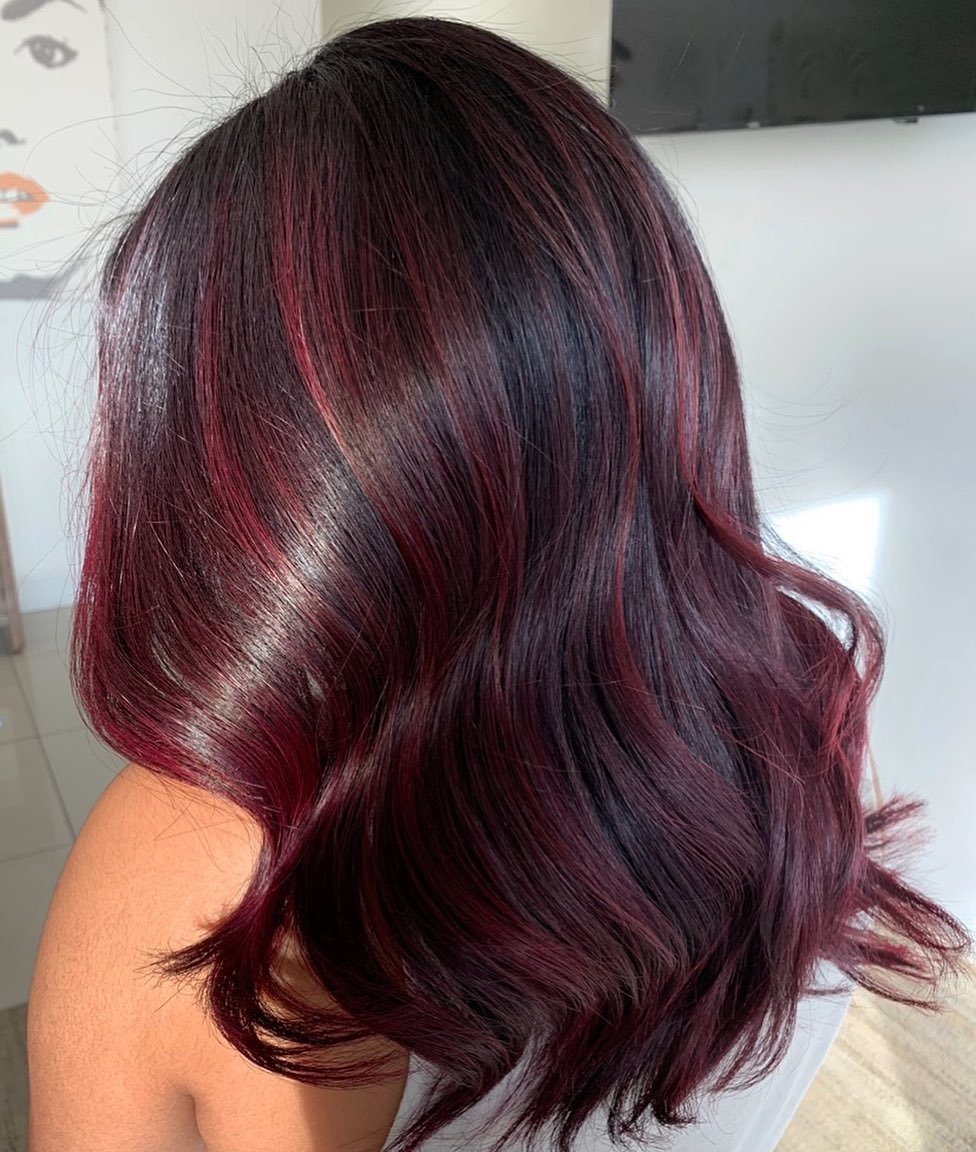Acaju púrpura: 30 fotos e dicas para um visual poderoso