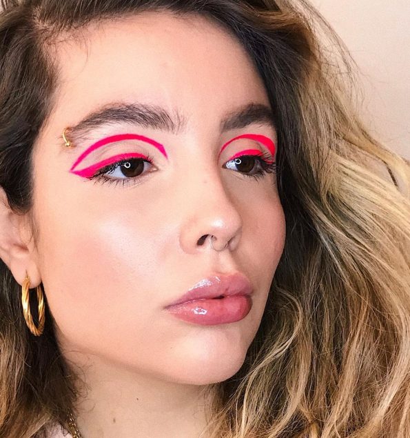 Delineador colorido: tutoriais, técnicas e fotos para se jogar nas cores