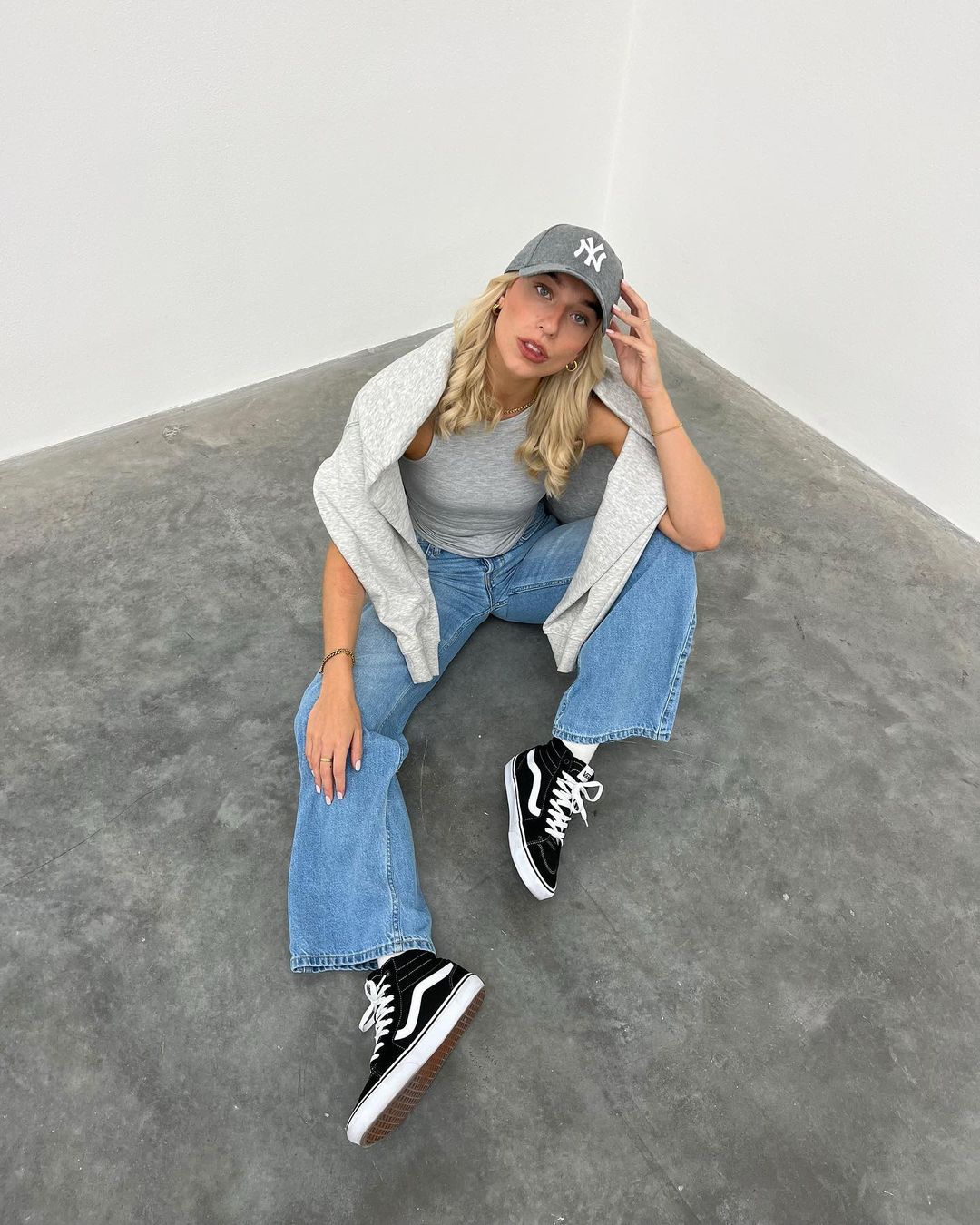 Looks com tênis: 45 inspirações que mesclam conforto e estilo