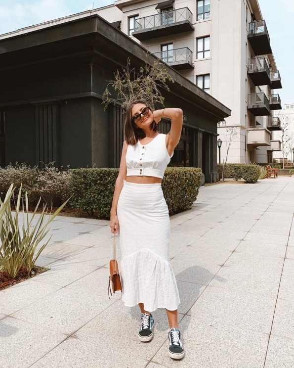 Looks com tênis: 45 inspirações que mesclam conforto e estilo